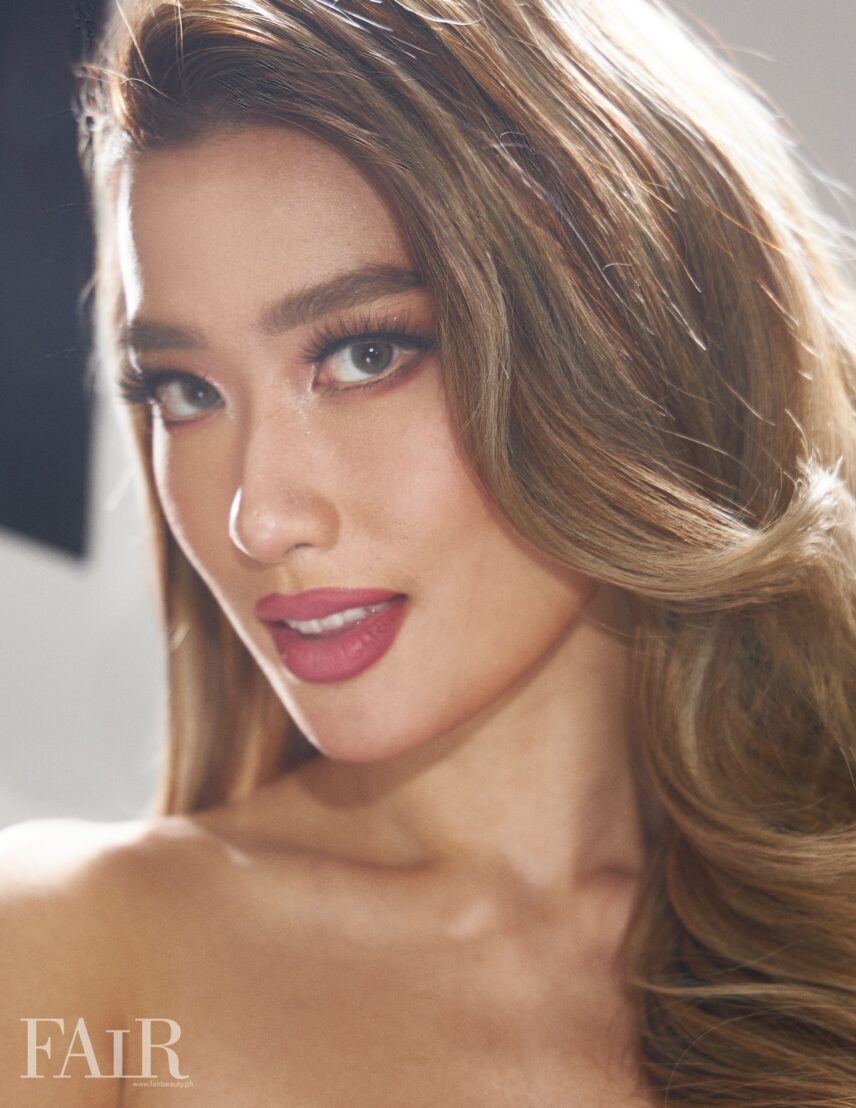 Sparkle GMA Artist Center's Dazzling Debutante – Fair Magazine